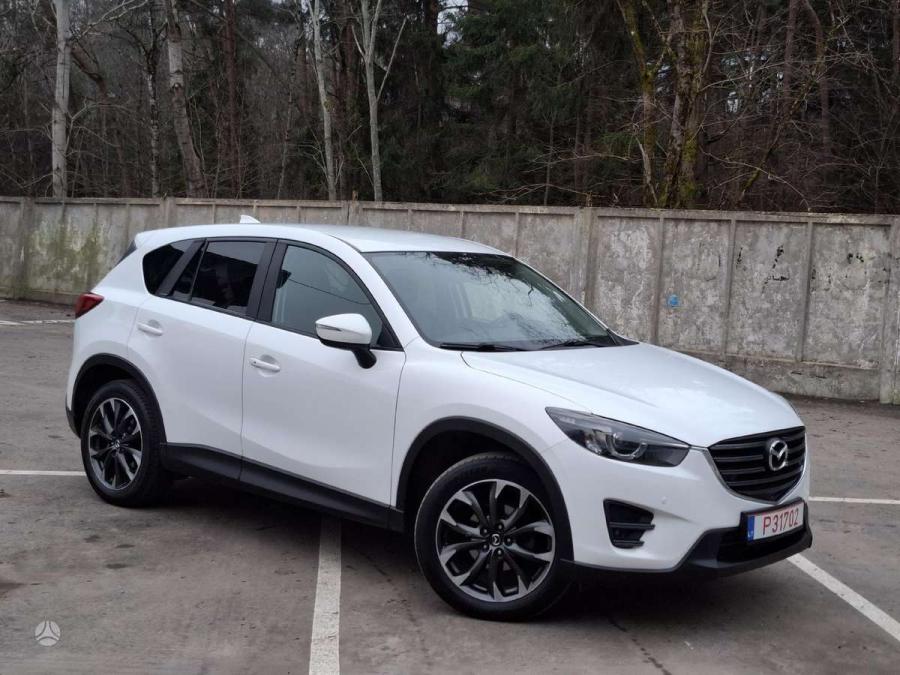 White Mazda CX-5 2016 in Vilnius, with an engine capacity of 2.19 L and mileage of 217 thousand km for 10000 €, photo 1 on AUTOMOTO.COM.LV