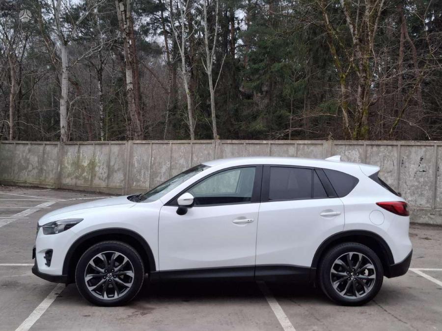 White Mazda CX-5 2016 in Vilnius, with an engine capacity of 2.19 L and mileage of 217 thousand km for 10000 €, photo 2 on AUTOMOTO.COM.LV