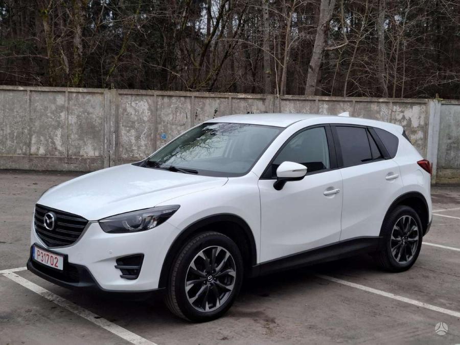 White Mazda CX-5 2016 in Vilnius, with an engine capacity of 2.19 L and mileage of 217 thousand km for 10000 €, photo 10 on AUTOMOTO.COM.LV