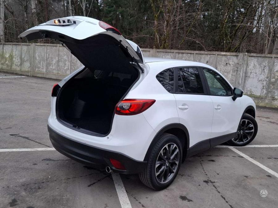 White Mazda CX-5 2016 in Vilnius, with an engine capacity of 2.19 L and mileage of 217 thousand km for 10000 €, photo 28 on AUTOMOTO.COM.LV