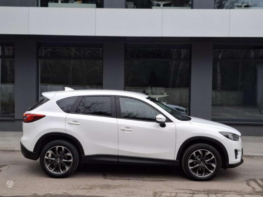 White Mazda CX-5 2016 in Vilnius, with an engine capacity of 2.19 L and mileage of 217 thousand km for 10000 €, photo 2 on AUTOMOTO.COM.LV