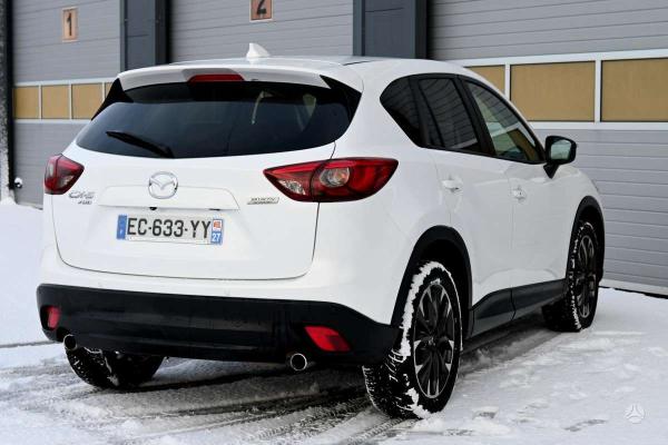 White Mazda CX-5 2016 in Kretinga, with an engine capacity of 2.19 L and mileage of 181 thousand km for 8999 €, photo 10 on AUTOMOTO.COM.LV