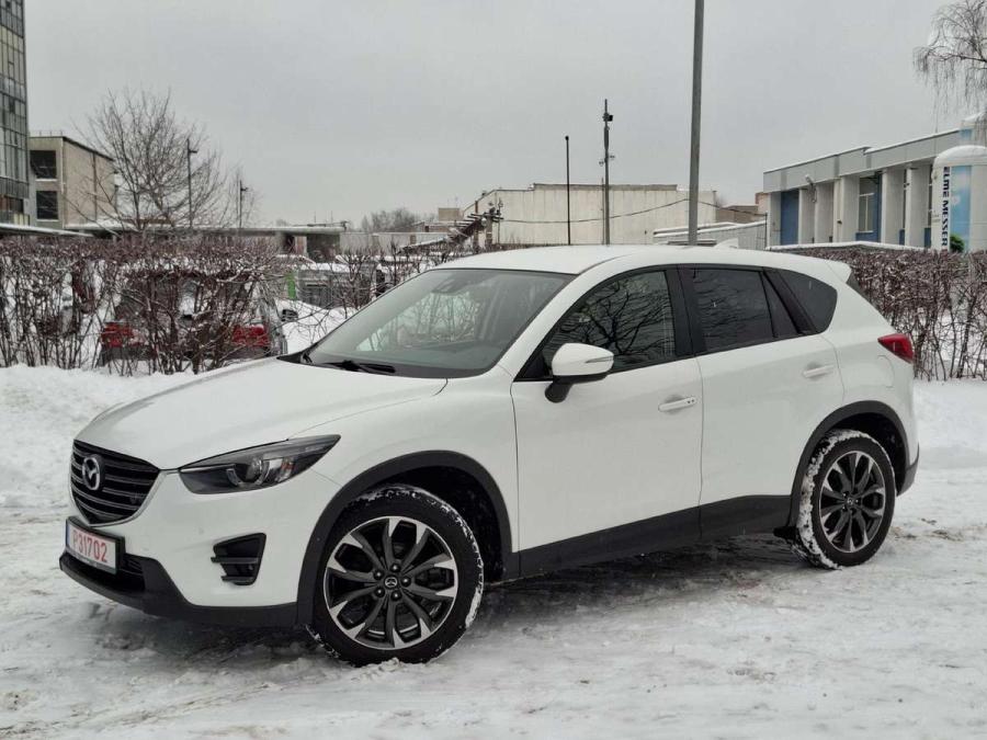 White Mazda CX-5 2016 in Vilnius, with an engine capacity of 2.19 L and mileage of 217 thousand km for 10200 €, photo 5 on AUTOMOTO.COM.LV