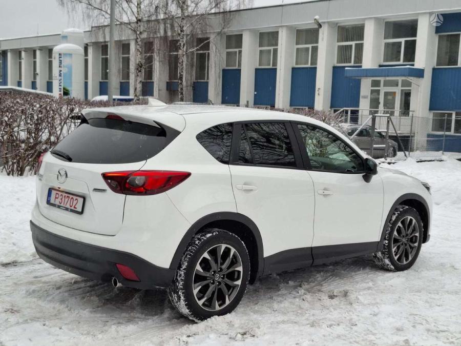 White Mazda CX-5 2016 in Vilnius, with an engine capacity of 2.19 L and mileage of 217 thousand km for 10200 €, photo 11 on AUTOMOTO.COM.LV