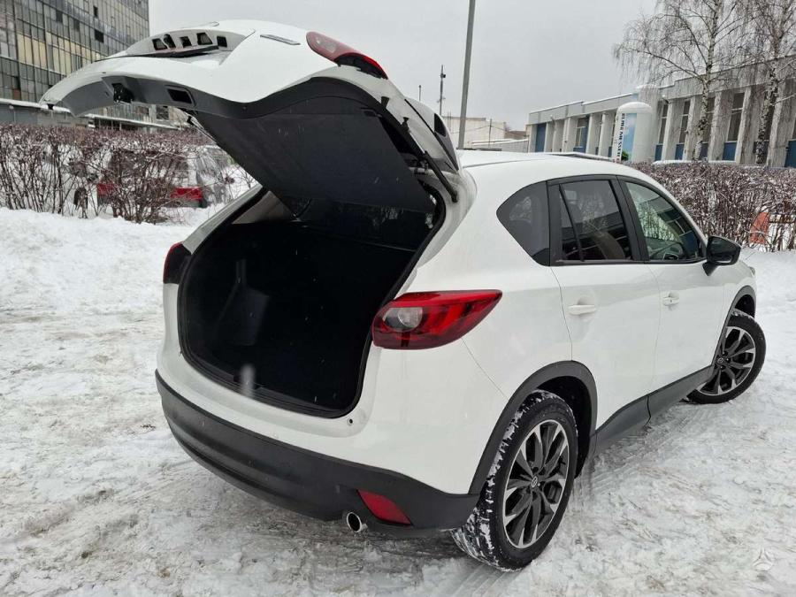 White Mazda CX-5 2016 in Vilnius, with an engine capacity of 2.19 L and mileage of 217 thousand km for 10200 €, photo 26 on AUTOMOTO.COM.LV