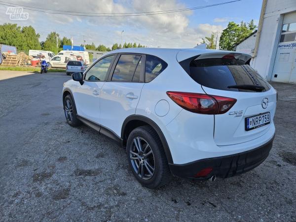 White Mazda CX-5 2016 in Panevezys, with an engine capacity of 2.20 L and mileage of 186 thousand km for 7900 €, photo 4 on AUTOMOTO.COM.LV