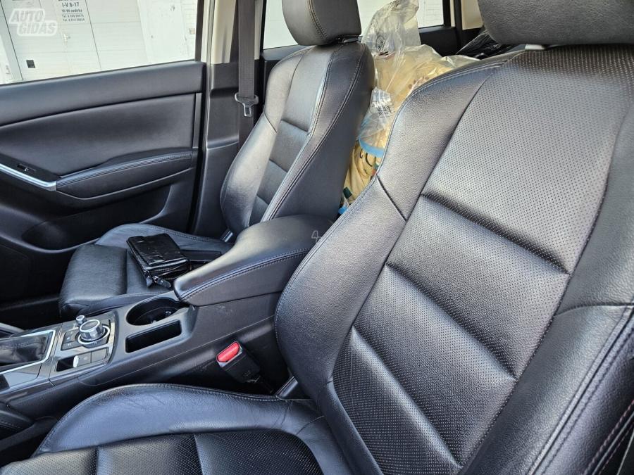 White Mazda CX-5 2016 in Panevezys, with an engine capacity of 2.20 L and mileage of 186 thousand km for 7900 €, photo 27 on AUTOMOTO.COM.LV