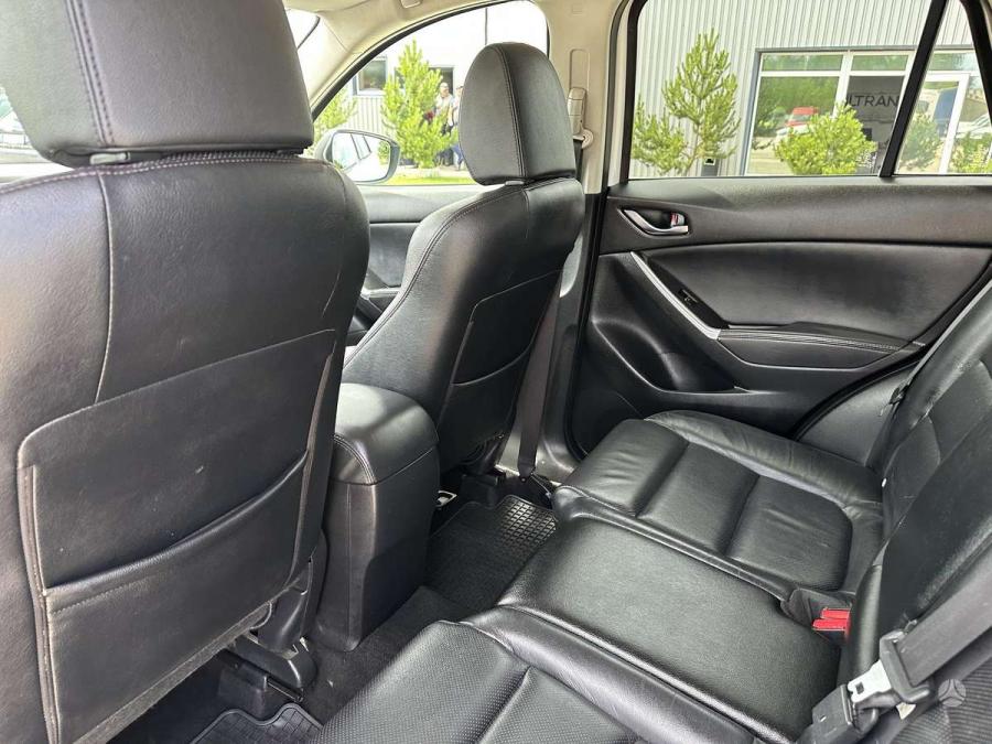 White Mazda CX-5 2016 in Telschi, with an engine capacity of 2.19 L and mileage of 239 thousand km for 5600 €, photo 19 on AUTOMOTO.COM.LV