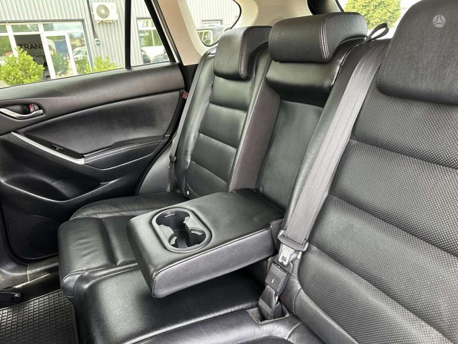 White Mazda CX-5 2016 in Telschi, with an engine capacity of 2.19 L and mileage of 239 thousand km for 5600 €, photo 20 on AUTOMOTO.COM.LV