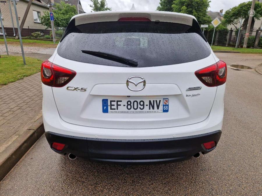 White Mazda CX-5 2016 in Taurage, with an engine capacity of 2.19 L and mileage of 225 thousand km for 5900 €, photo 6 on AUTOMOTO.COM.LV