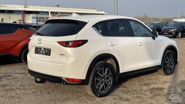 White Mazda CX-5 2017 in Marijampole, with an engine capacity of 2.20 L and mileage of 231 thousand km for 13850 €, photo 7 on AUTOMOTO.COM.LV