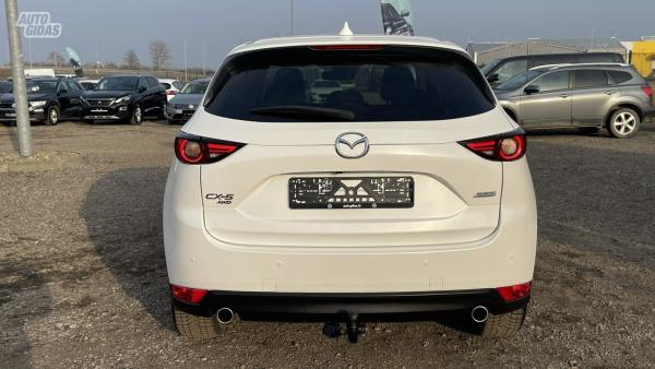 White Mazda CX-5 2017 in Marijampole, with an engine capacity of 2.20 L and mileage of 231 thousand km for 13850 €, photo 6 on AUTOMOTO.COM.LV