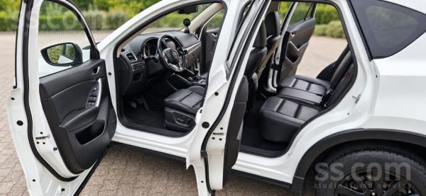 White Mazda CX-5 2017 in Dobele, with an engine capacity of 2.20 L and mileage of 239 thousand km for 9400 €, photo 10 on AUTOMOTO.COM.LV