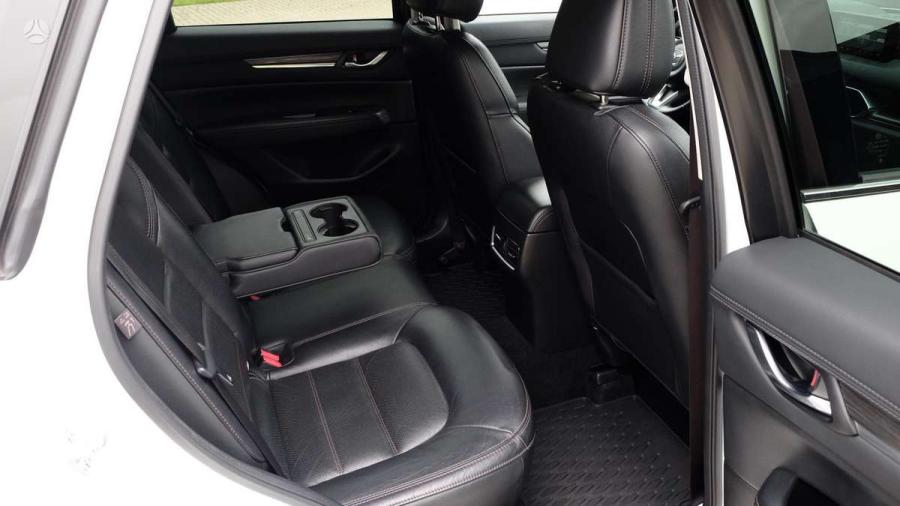 Balts Mazda CX-5 2017 Marijampole, ar dzinēja tilpumu 2.19 L un nobraukumu 106 tūkst. km par 16490 €, foto 24 vietnē AUTOMOTO.COM.LV