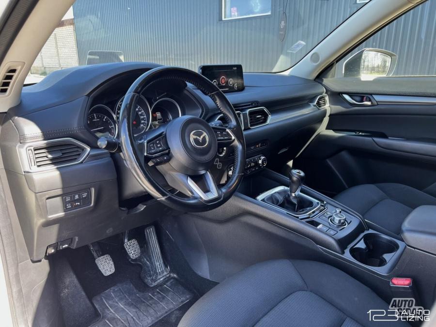 Balts Mazda CX-5 2018 Tauragė, ar dzinēja tilpumu 2.20 L un nobraukumu 241 tūkst. km par 11990 €, foto 12 vietnē AUTOMOTO.COM.LV