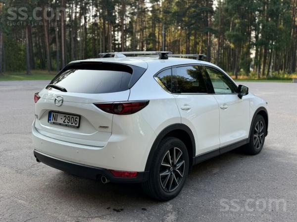 Balts Mazda CX-5 2018 Rīga, ar dzinēja tilpumu 2.50 L un nobraukumu 97 tūkst. km par 18900 €, foto 5 vietnē AUTOMOTO.COM.LV