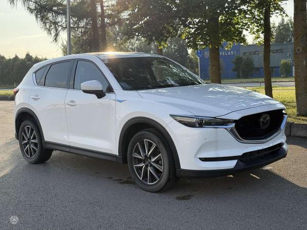 Мазда СХ-5 2018 в Паневежис на AUTOMOTO.COM.LV Белый Мазда СХ-5 2018 в Паневежис, объемом двигателя 2.19 л и пробегом 148 тыс. км за 11800 €, фото 8 на AUTOMOTO.COM.LV