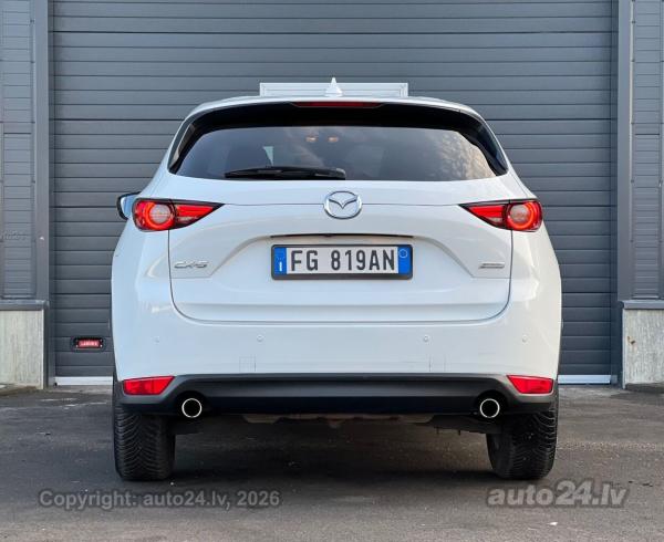 Balts Mazda CX-5 2019 Tallina, ar dzinēja tilpumu 2.20 L un nobraukumu 219 tūkst. km par 14450 €, foto 9 vietnē AUTOMOTO.COM.LV