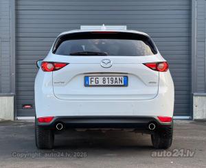 Balts Mazda CX-5 2019 Tallina, ar dzinēja tilpumu 2.20 L un nobraukumu 219 tūkst. km par 14450 €, foto 9 vietnē AUTOMOTO.COM.LV