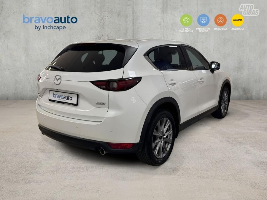 White Mazda CX-5 2019 in Vilnius, with an engine capacity of 2.50 L and mileage of 81 thousand km for 22900 €, photo 5 on AUTOMOTO.COM.LV