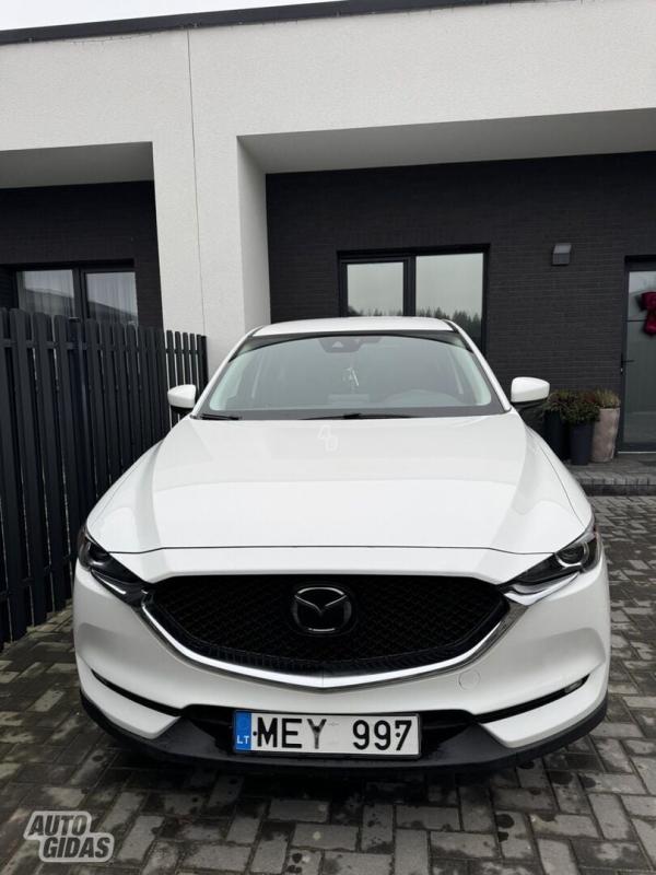White Mazda CX-5 2020 in Vilnius, with an engine capacity of 2.50 L and mileage of 85 thousand km for 18800 €, photo 2 on AUTOMOTO.COM.LV