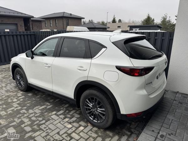 White Mazda CX-5 2020 in Vilnius, with an engine capacity of 2.50 L and mileage of 85 thousand km for 18800 €, photo 4 on AUTOMOTO.COM.LV