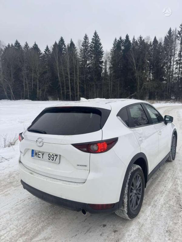 White Mazda CX-5 2020 in Vilnius, with an engine capacity of 2.49 L and mileage of 87 thousand km for 18000 €, photo 1 on AUTOMOTO.COM.LV