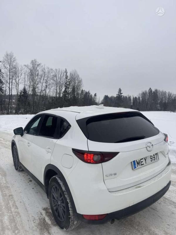 White Mazda CX-5 2020 in Vilnius, with an engine capacity of 2.49 L and mileage of 87 thousand km for 18000 €, photo 2 on AUTOMOTO.COM.LV
