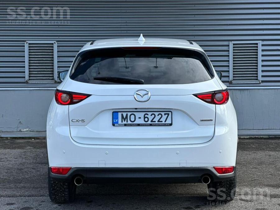 White Mazda CX-5 2020 in Riga, with an engine capacity of 2.00 L and mileage of 127 thousand km for 21450 €, photo 7 on AUTOMOTO.COM.LV