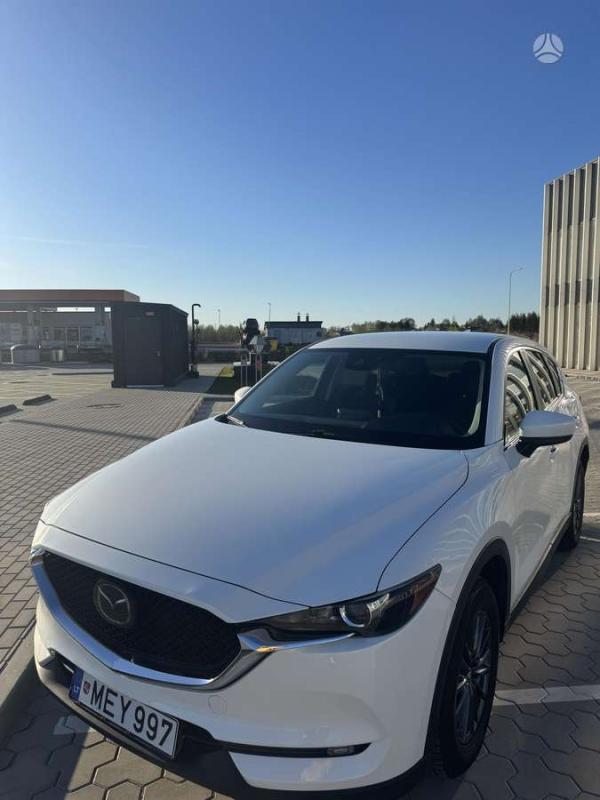 White Mazda CX-5 2020 in Vilnius, with an engine capacity of 2.49 L and mileage of 93 thousand km for 15500 €, photo 6 on AUTOMOTO.COM.LV