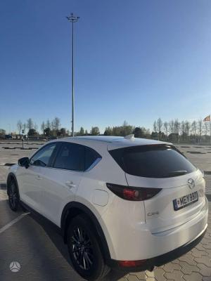 Белый Мазда СХ-5 2020 в Вильнюс, объемом двигателя 2.49 л и пробегом 93 тыс. км за 15500 €, фото 7 на AUTOMOTO.COM.LV