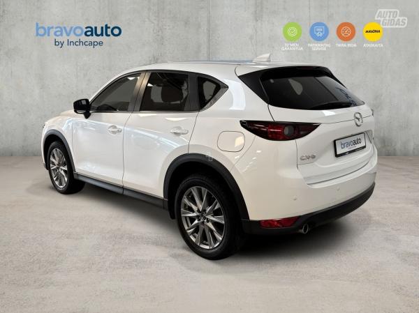 White Mazda CX-5 2021 in Vilnius, with an engine capacity of 2.00 L and mileage of 49 thousand km for 22000 €, photo 3 on AUTOMOTO.COM.LV