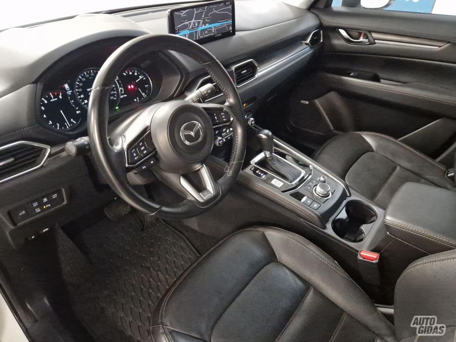 White Mazda CX-5 2021 in Vilnius, with an engine capacity of 2.00 L and mileage of 158 thousand km for 21000 €, photo 10 on AUTOMOTO.COM.LV
