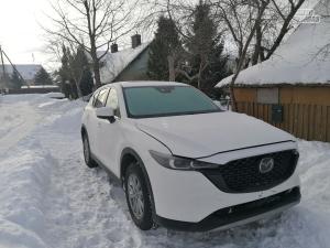 White Mazda CX-5 2022 in Klaipeda, with an engine capacity of 2.50 L and mileage of 350 thousand km for 21900 €, photo 3 on AUTOMOTO.COM.LV