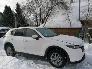 White Mazda CX-5 2022 in Klaipeda, with an engine capacity of 2.50 L and mileage of 350 thousand km for 21900 €, photo 15 on AUTOMOTO.COM.LV