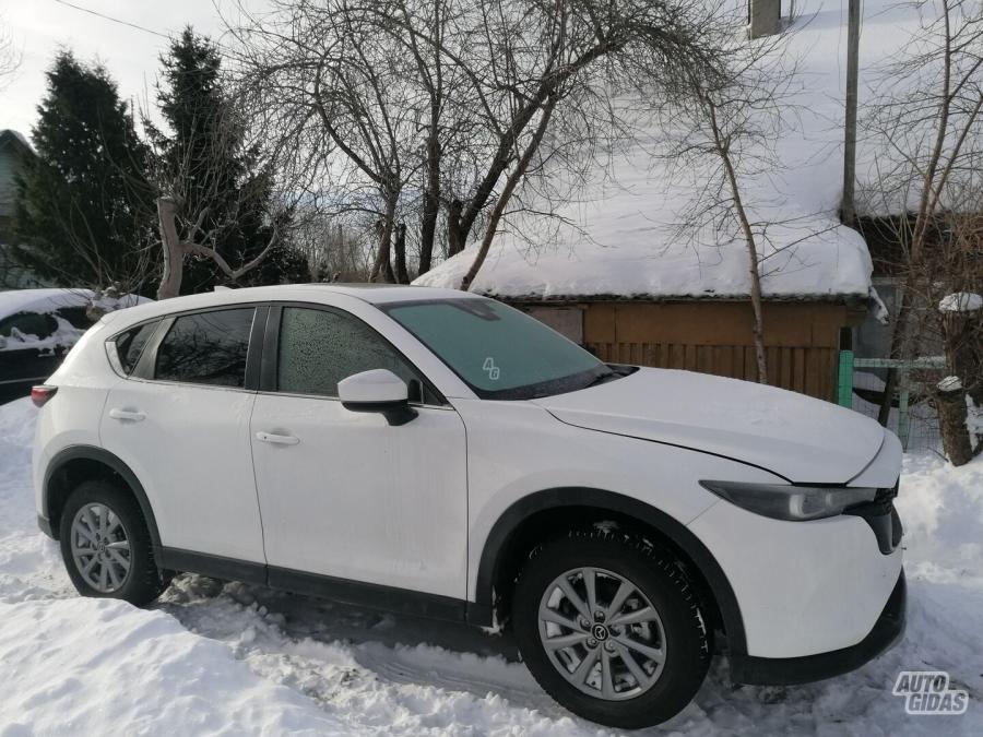 White Mazda CX-5 2022 in Klaipeda, with an engine capacity of 2.50 L and mileage of 350 thousand km for 21900 €, photo 15 on AUTOMOTO.COM.LV