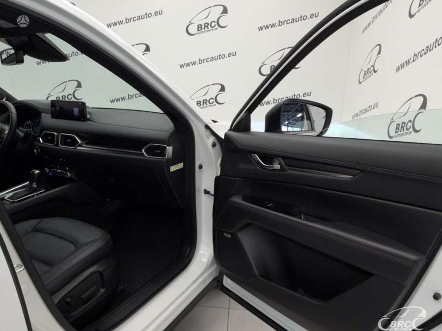 White Mazda CX-5 2022 in Vilnius, with an engine capacity of 2.00 L and mileage of 42 thousand km for 25900 €, photo 10 on AUTOMOTO.COM.LV
