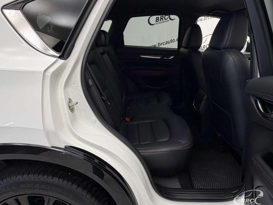 White Mazda CX-5 2022 in Vilnius, with an engine capacity of 2.00 L and mileage of 42 thousand km for 25900 €, photo 13 on AUTOMOTO.COM.LV