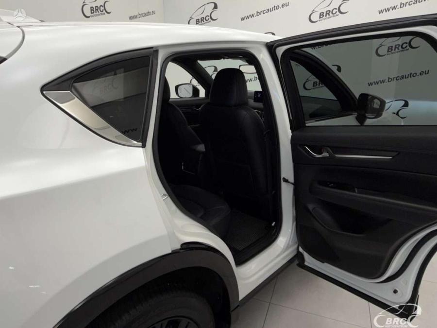 White Mazda CX-5 2022 in Vilnius, with an engine capacity of 2.00 L and mileage of 42 thousand km for 25900 €, photo 16 on AUTOMOTO.COM.LV