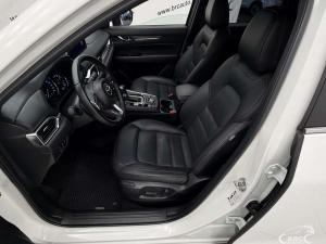 White Mazda CX-5 2022 in Vilnius, with an engine capacity of 2.00 L and mileage of 42 thousand km for 25900 €, photo 24 on AUTOMOTO.COM.LV