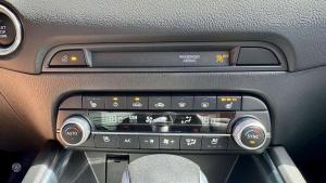 Balts Mazda CX-5 2022 Viļņa, ar dzinēja tilpumu 2.00 L un nobraukumu 42 tūkst. km par 25990 €, foto 39 vietnē AUTOMOTO.COM.LV