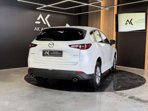 White Mazda CX-5 2024 in Kaunas, with an engine capacity of 2.49 L and mileage of 47 thousand km for 24990 €, photo 11 on AUTOMOTO.COM.LV