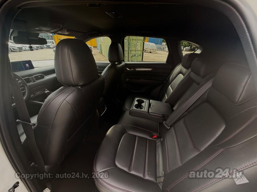 Balts Mazda CX-5 2024 Tallina, ar dzinēja tilpumu 2.50 L un nobraukumu 61 tūkst. km par 31450 €, foto 12 vietnē AUTOMOTO.COM.LV