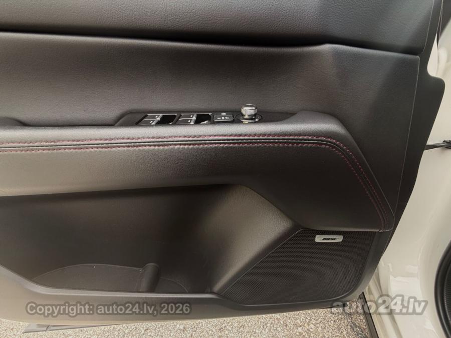 Balts Mazda CX-5 2024 Tallina, ar dzinēja tilpumu 2.50 L un nobraukumu 61 tūkst. km par 31450 €, foto 16 vietnē AUTOMOTO.COM.LV