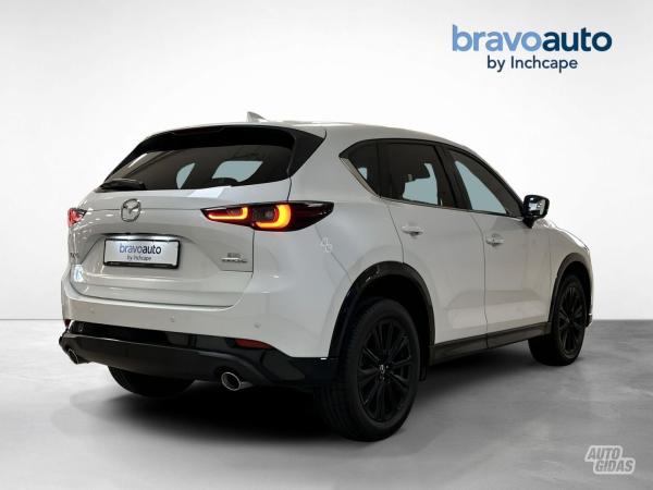 Mazda CX-5 2024 in Vilnius on AUTOMOTO.COM.LV White Mazda CX-5 2024 in Vilnius, with an engine capacity of 2.00 L and mileage of 46 thousand km for 29000 €, photo 6 on AUTOMOTO.COM.LV