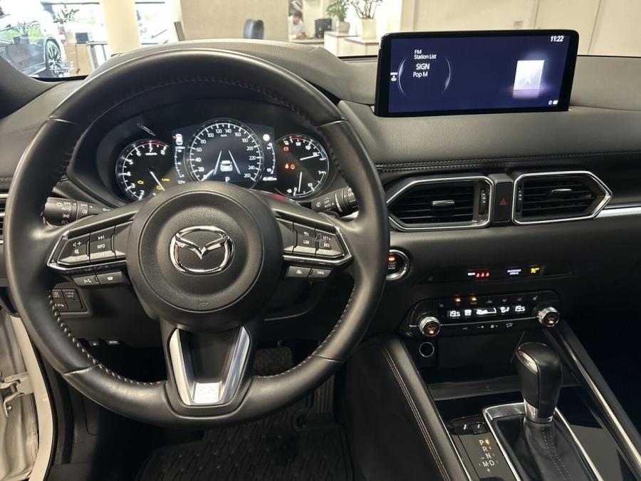 White Mazda CX-5 2024 in Vilnius, with an engine capacity of 2.00 L and mileage of 46 thousand km for 29000 €, photo 17 on AUTOMOTO.COM.LV