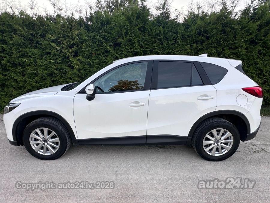 White Mazda CX-5 2015 in Tallinn, with an engine capacity of 2.20 L and mileage of 155 thousand km for 11900 €, photo 3 on AUTOMOTO.COM.LV