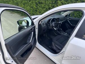 White Mazda CX-5 2015 in Tallinn, with an engine capacity of 2.20 L and mileage of 155 thousand km for 11900 €, photo 8 on AUTOMOTO.COM.LV
