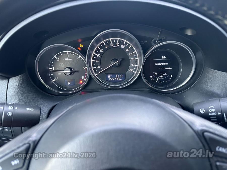 White Mazda CX-5 2015 in Tallinn, with an engine capacity of 2.20 L and mileage of 155 thousand km for 11900 €, photo 10 on AUTOMOTO.COM.LV