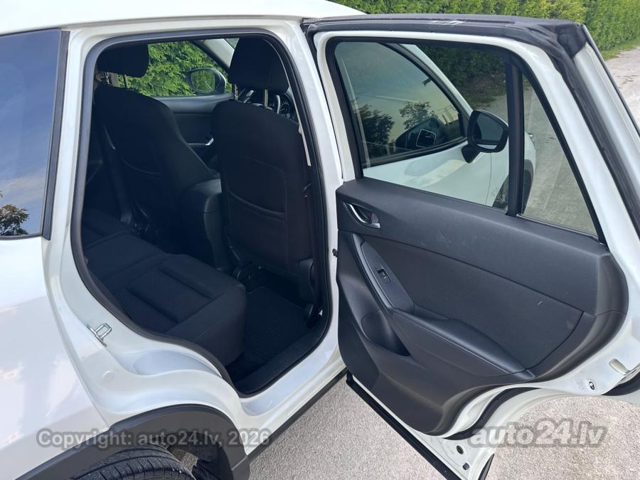 White Mazda CX-5 2015 in Tallinn, with an engine capacity of 2.20 L and mileage of 155 thousand km for 11900 €, photo 21 on AUTOMOTO.COM.LV